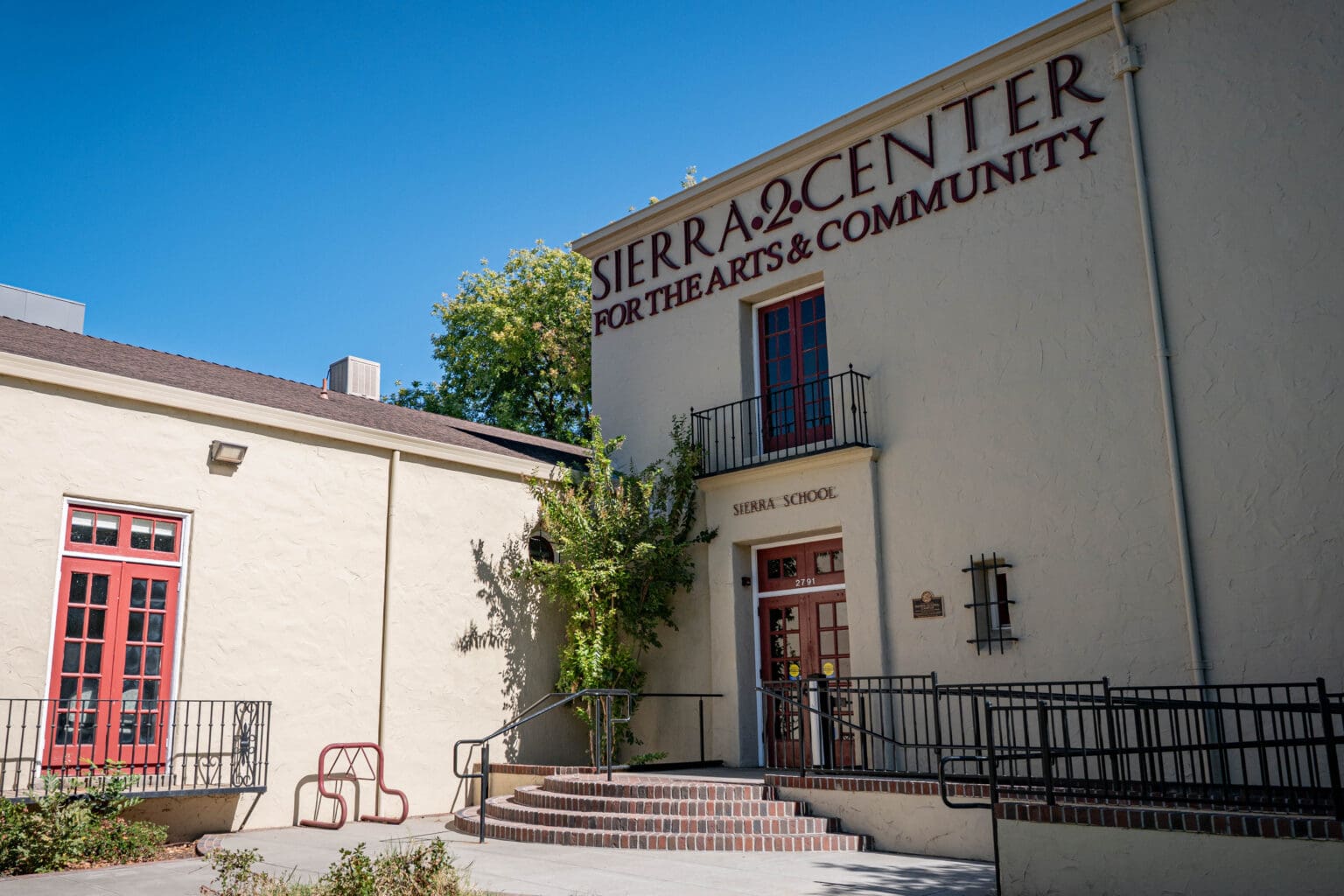 What do neighborhood associations in Sacramento do? | Abridged – PBS KVIE